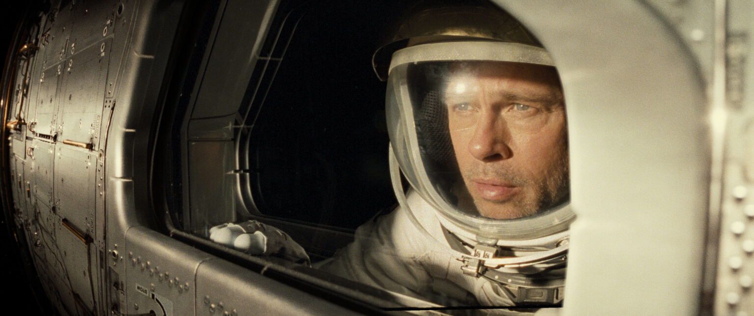15 Space Movies on Netflix That are Completely Out of This World - New ...