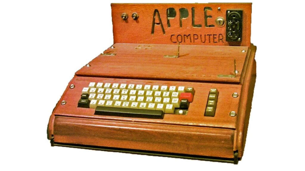 15 Most Iconic Apple Products of All Time That Revolutionized Tech ...